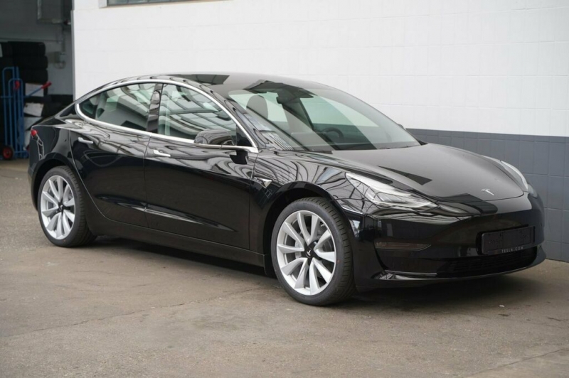 Offerta TESLA Model 3 Long Range Performance AWD