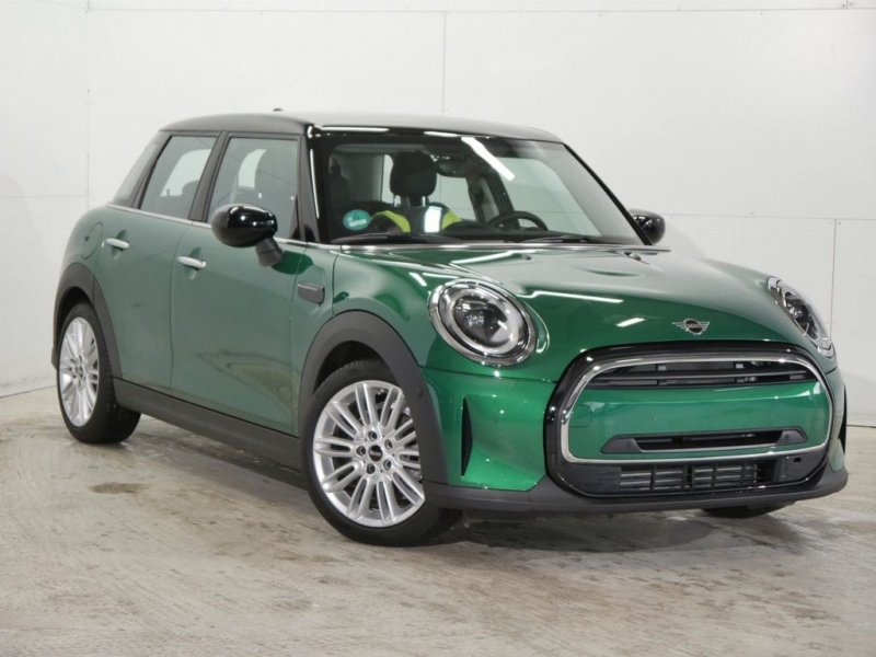 Offer MINI Mini 1.5 Cooper Classic 5 porte