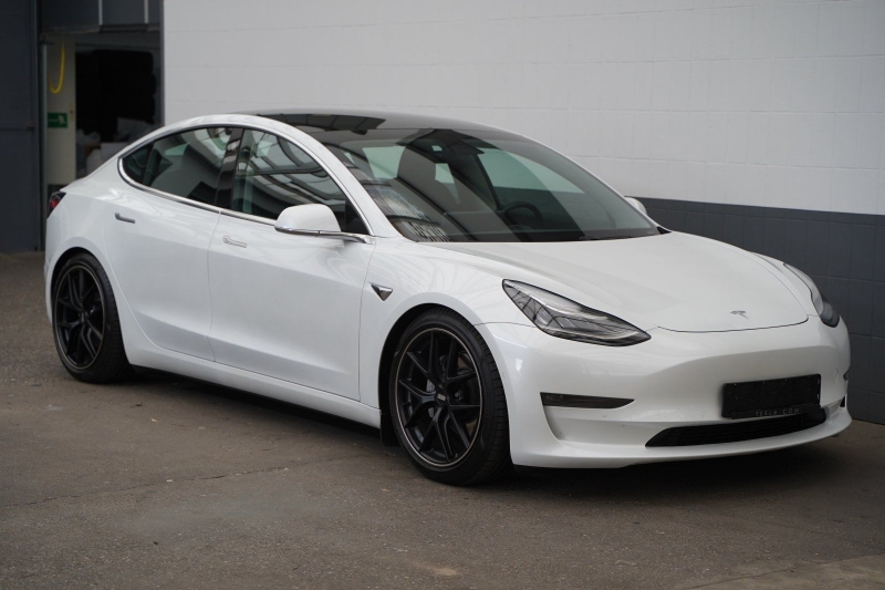 Offer TESLA Model 3 Long Range Dual Motor AWD
