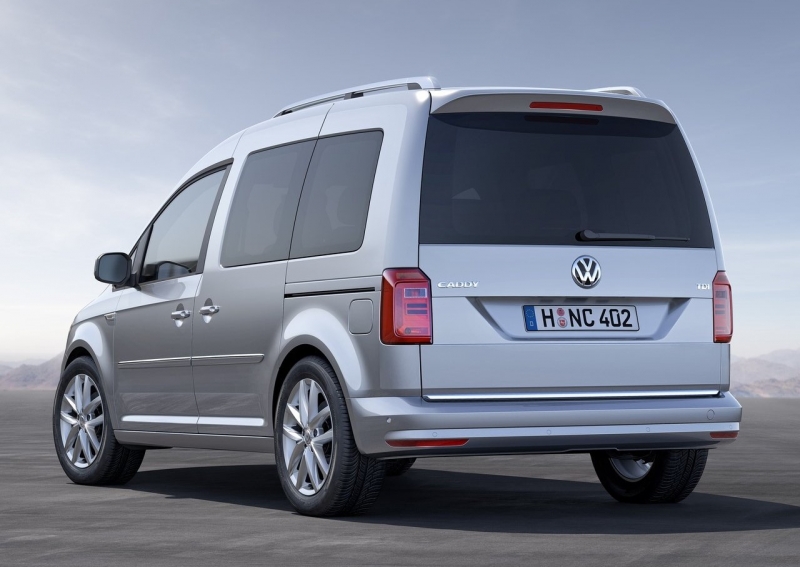 VOLKSWAGEN Caddy 2.0 TDI 102 CV DSG Plus Advanceda Pieve di Cento ...